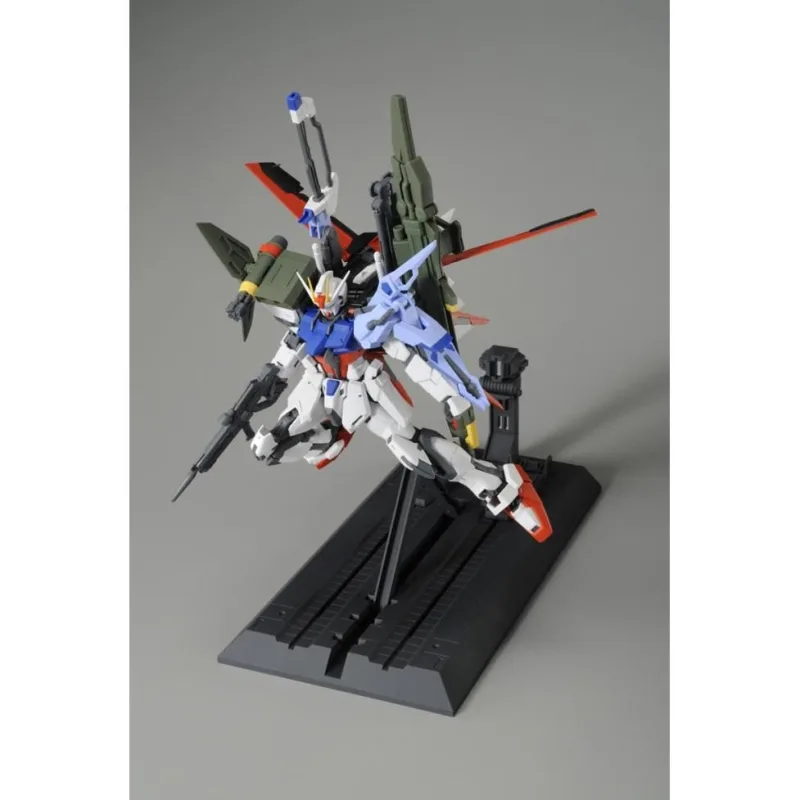 MG 1/100 LAUNCHER & SWORD STRIKE PACK - Con Cá Gunpla